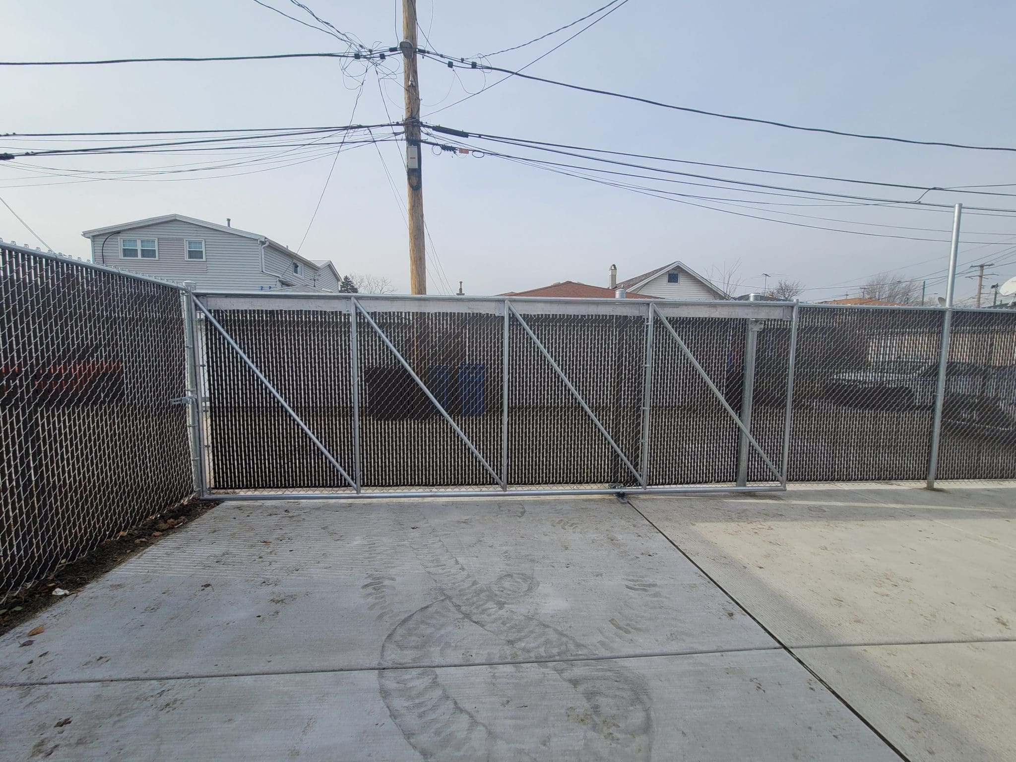 Chicago Fence Company - Iron Fence Chicago - Wood, Chain link, Vinyl