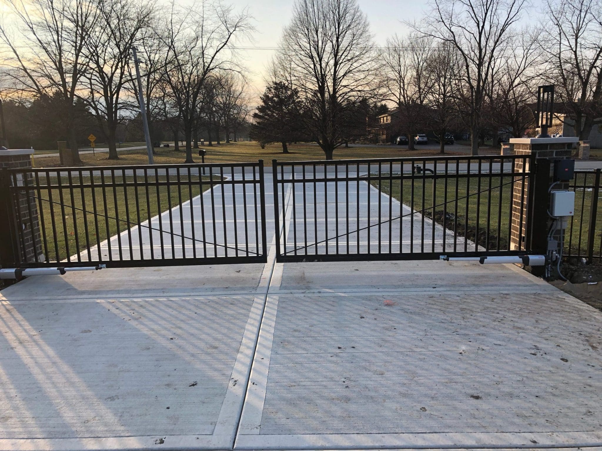 How To Approach Your Neighbors To Share Fence Costs - Osceola Fence